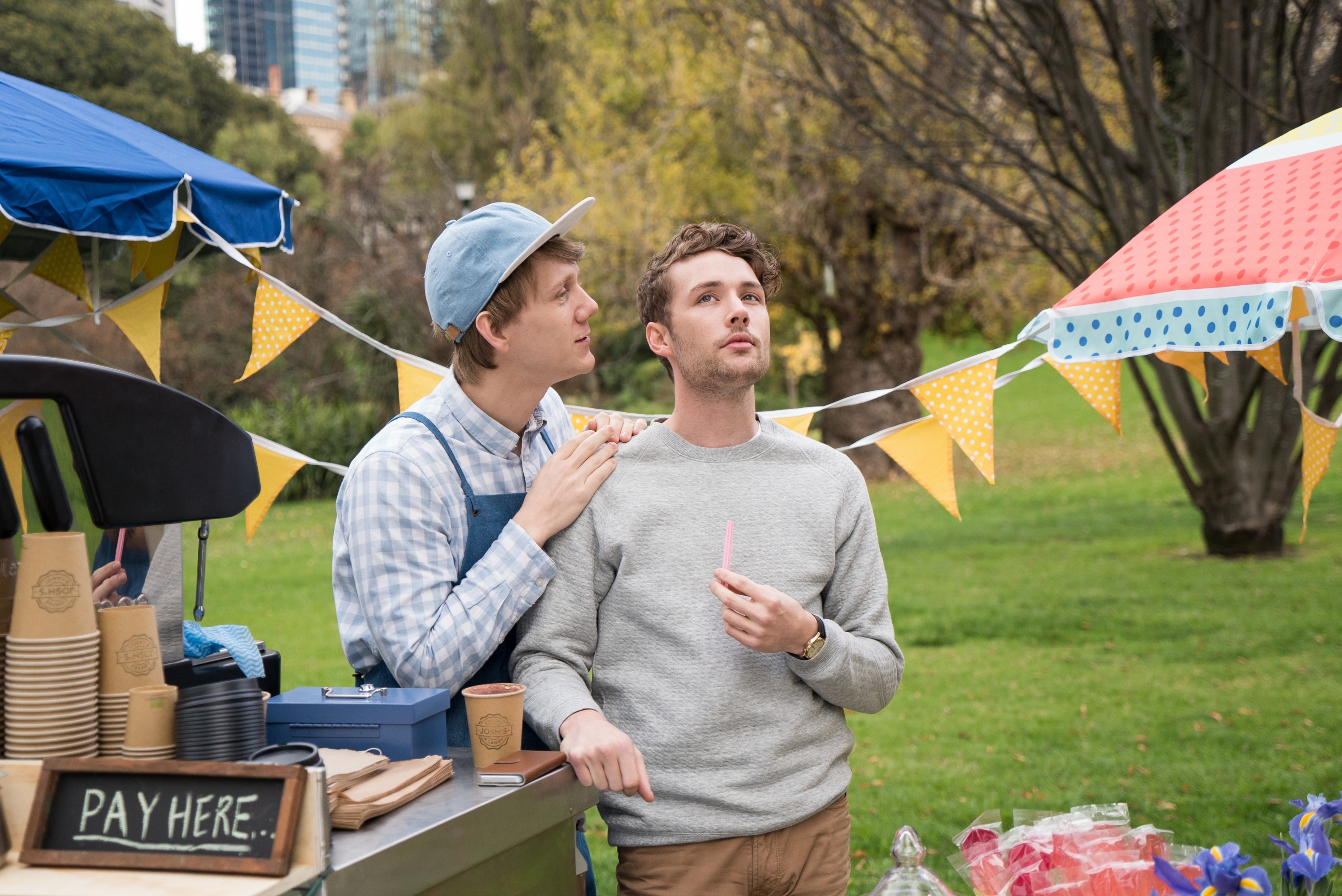 7 Things You Need To Know About ‘Please Like Me’ Before Season 3 ...
