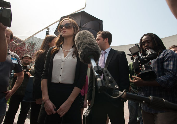 New Pics & Poster For ‘The Bling Ring’; First Review Says The Film ...